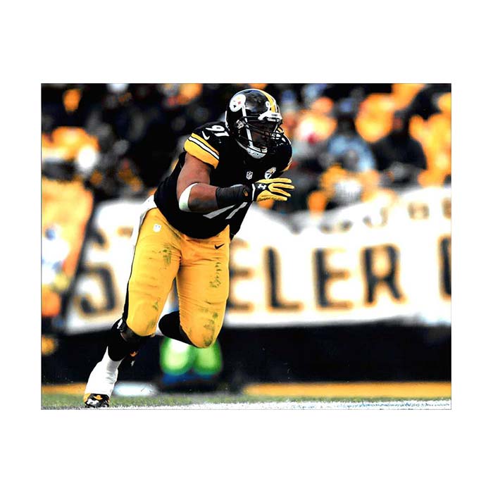 Stephon Tuitt Running in Black Unsigned 8x10 Photo — TSEShop