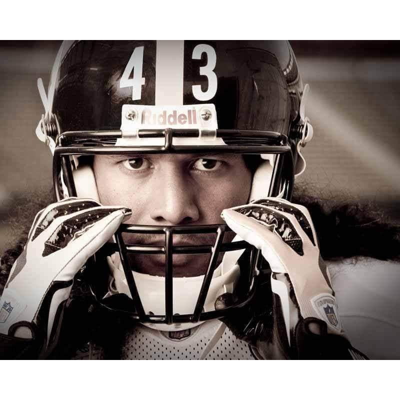 Troy Polamalu B&W Grabbing Face-Mask Unsigned 20x24 Photo — TSEShop